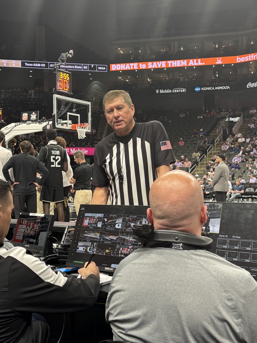 CB’s favorite ref asked us during a break “Can BYU fans cheer for Utah ...