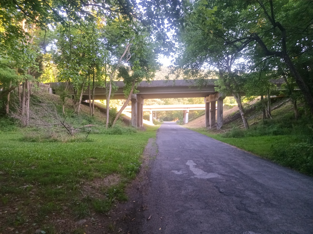 Appalachian Trail: Keys Gap, WV to Swift Run Gap, VA.