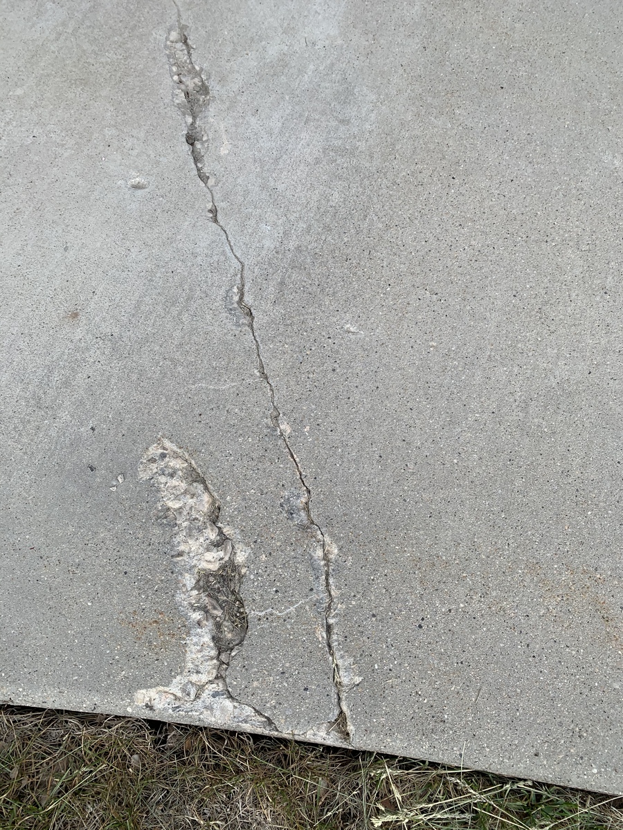 I would like to fix some chipped concrete on my front walkway. What ...