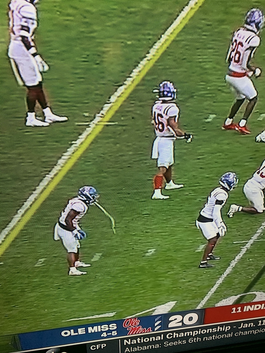 Ole Miss Will Linebacker throwing up pre snap